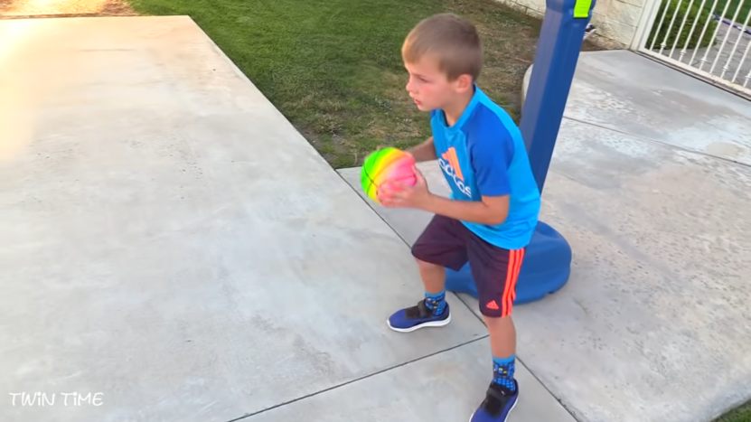 7 Benefits of Ball Play for Children - Better Child Development ...